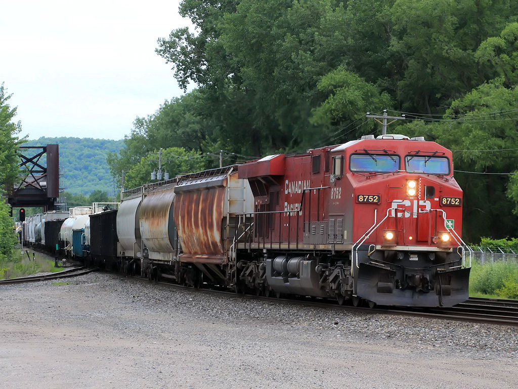 CP 8752